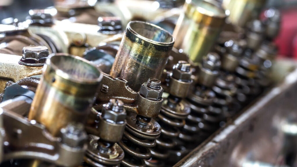 How to ship an engine? Learn the best methods here!